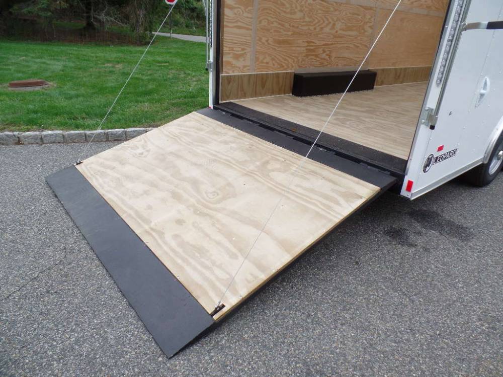 8.5 X 18 OUR BEST Enclosed Landscape Trailer, with Patented Tapered ...