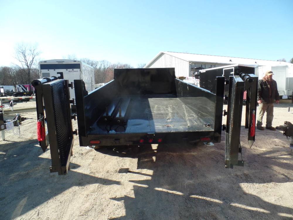 EXAMPLE : WHAT IS NEW IN DUMP TRAILERS, THIS NEW INTEGRATED RAMPS BUILT ...